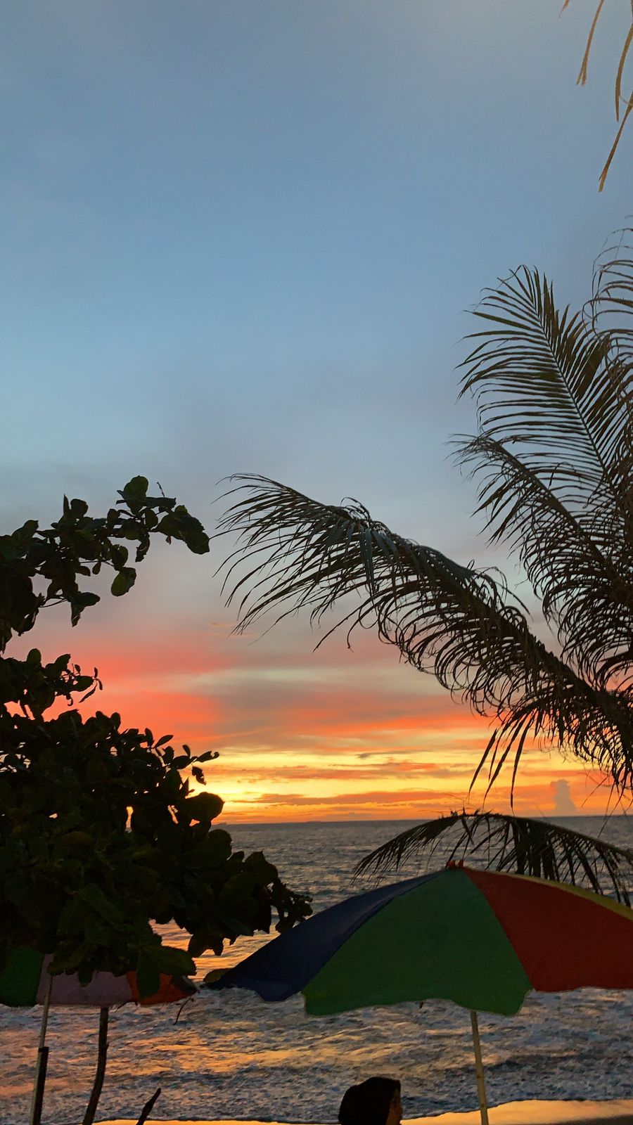 Indahnya Sunset di Pantai Padang – Jastitahn | Travel & Life Journal