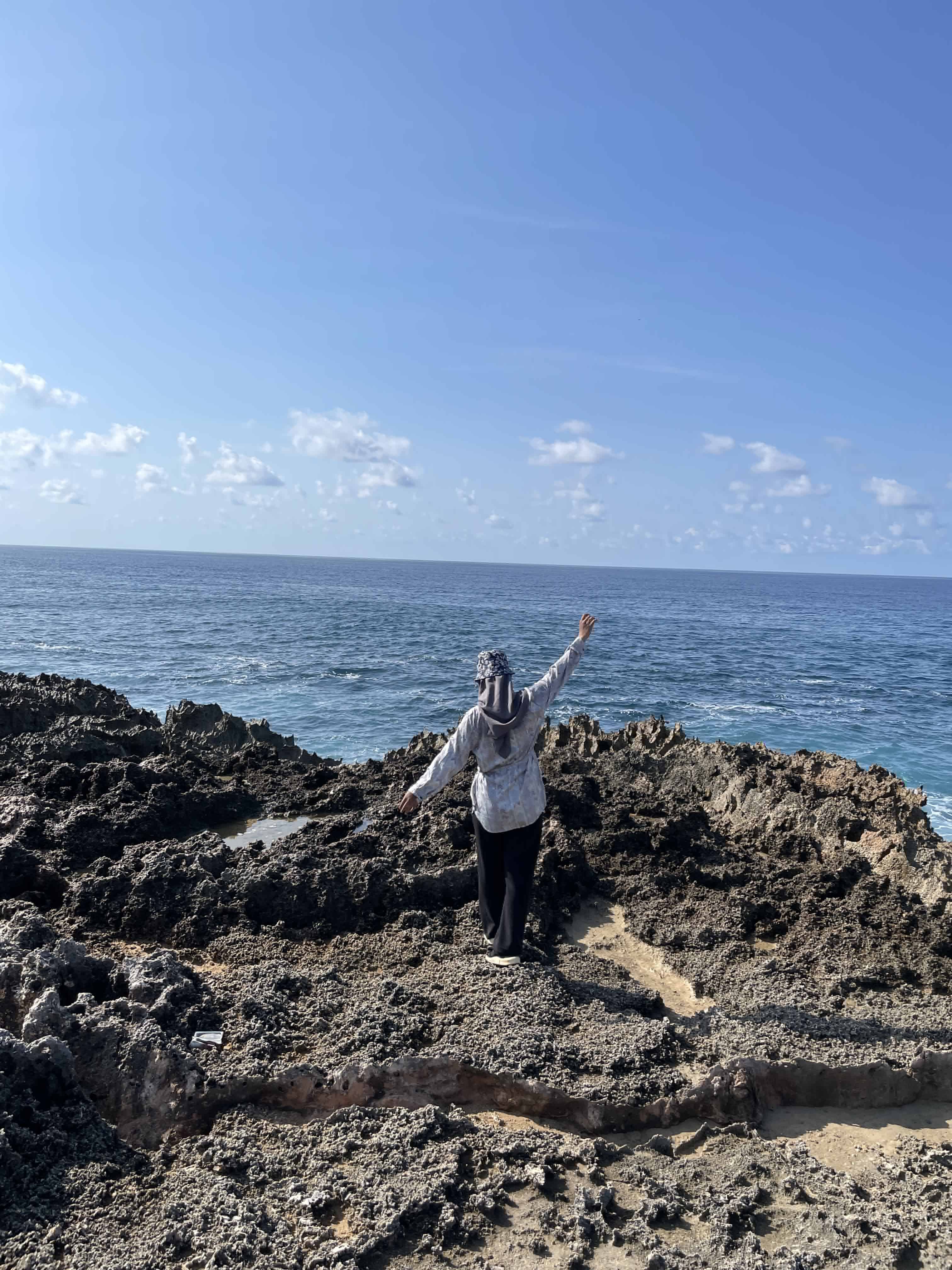 Menapaki Kaki di Titik Nol Kilometer Selatan Indonesia – Jastitahn ...